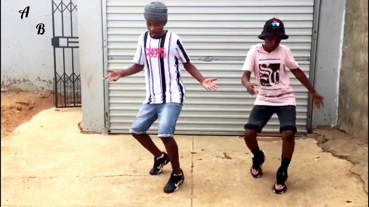Mr Jazzi Q Zuma ft Reece madlisa and killer kau a Amaneighbour - YouTube