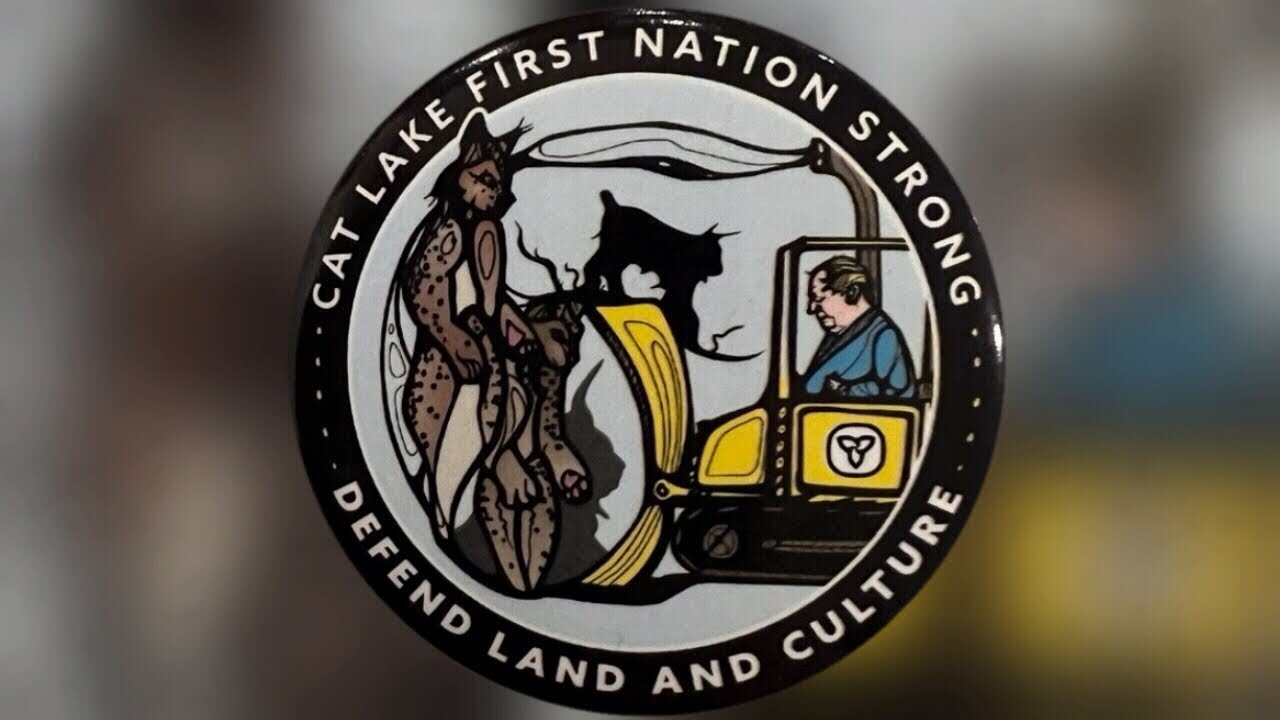 Cat Lake First Nation Chief confronts MPP Greg Rickford - YouTube