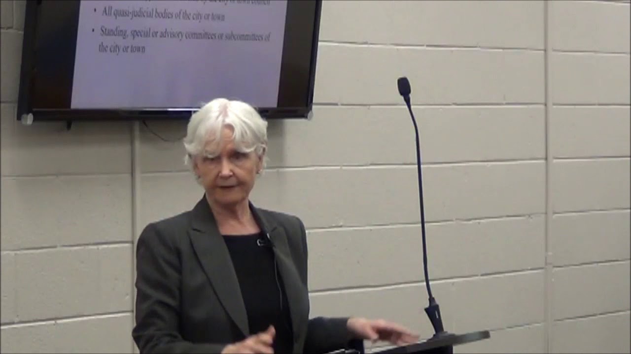 Quartzsite open meeting law training 1-21-2020 given by town attorney ...