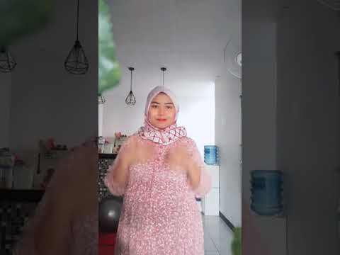 bumil hijab pamer perut