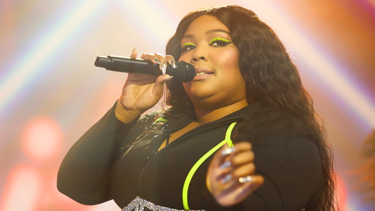 Why Lizzo Says She’s Leaving Twitter - YouTube