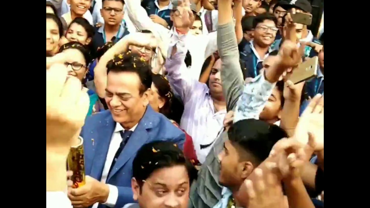 Aakash Institute Janakpuri celebration Neet 2018 Rank 1 3 YouTube aakash-institute-janakpuri-celebration-neet-2018-rank-1-3-youtube