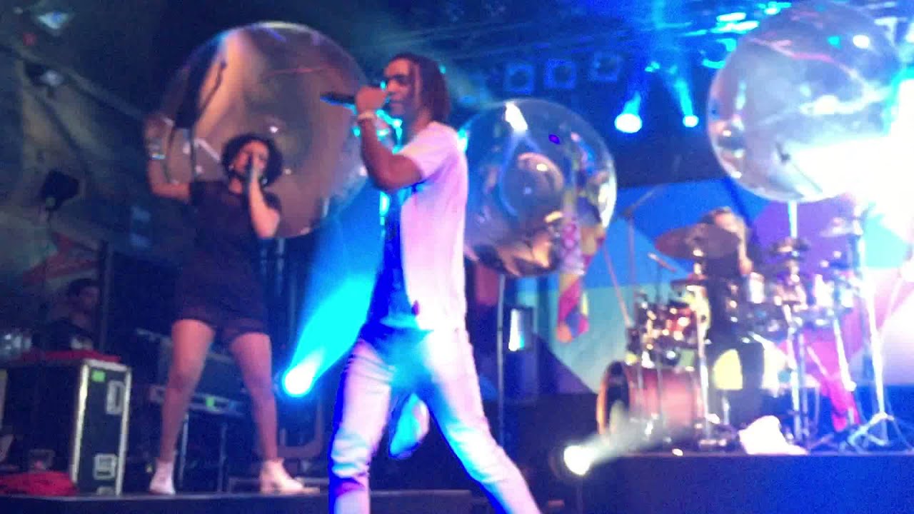 Culcha Candela - Monsta (Live in Stuttgart) - YouTube