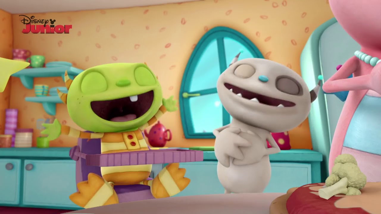 Henry Hugglemonster | The Dugglemonster Way | Disney Junior UK - YouTube