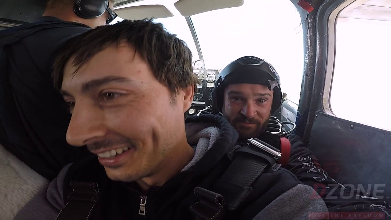 JONATHAN CONTI's DZONE Tandem skydive at Skydive Idaho! - YouTube