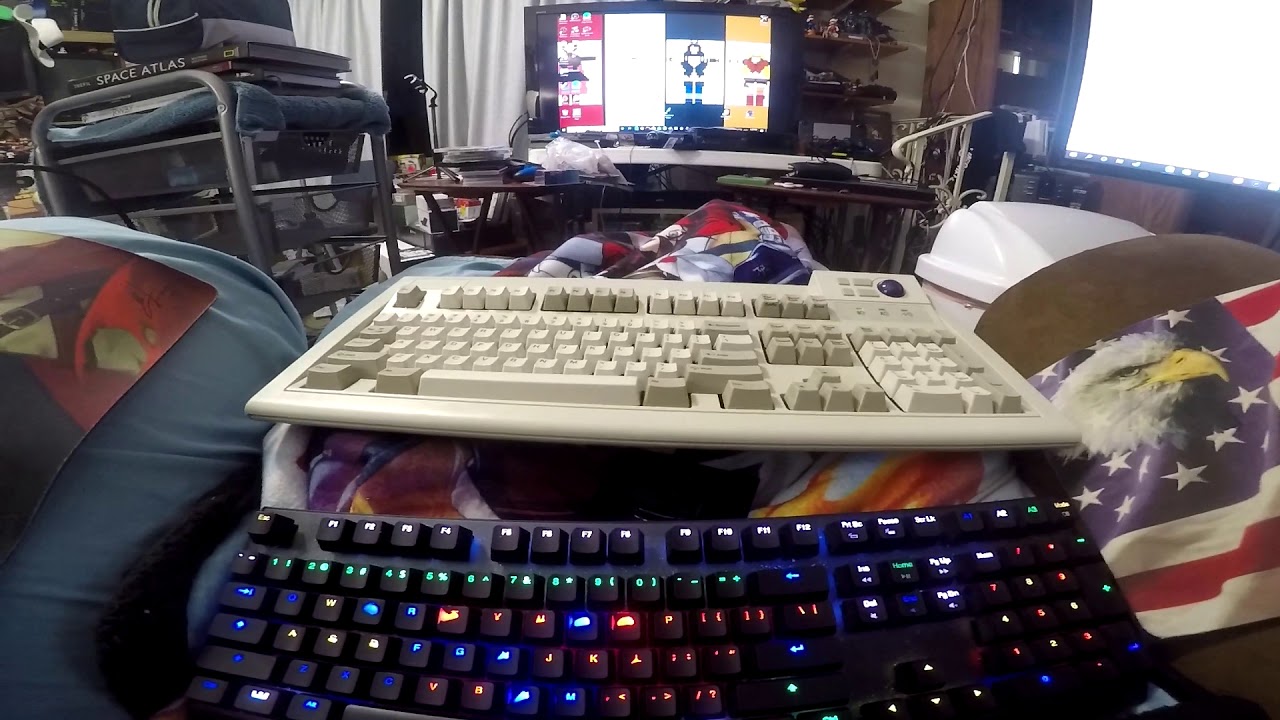 Der999 Unboxes: A new Model M: Unicomp-classic-Trackball-Pearl Custom ...
