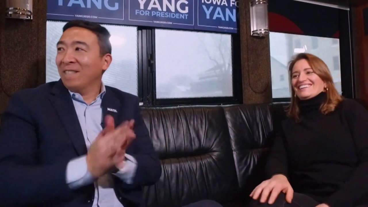 Andrew Yang Talks with Katy Tur on the Campaign Bus - YouTube