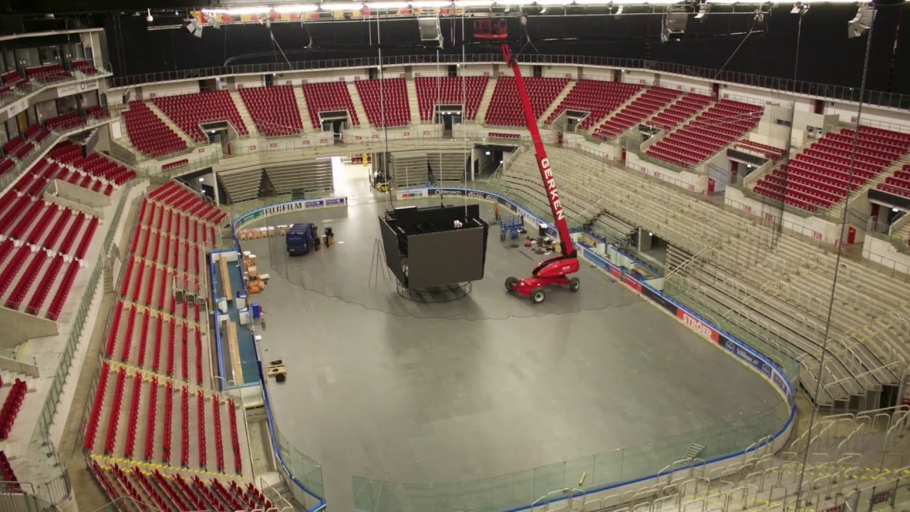 ISS DOME Videowürfel Installation - YouTube