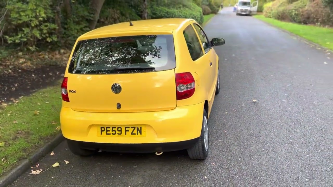 Vw fox yellow - YouTube