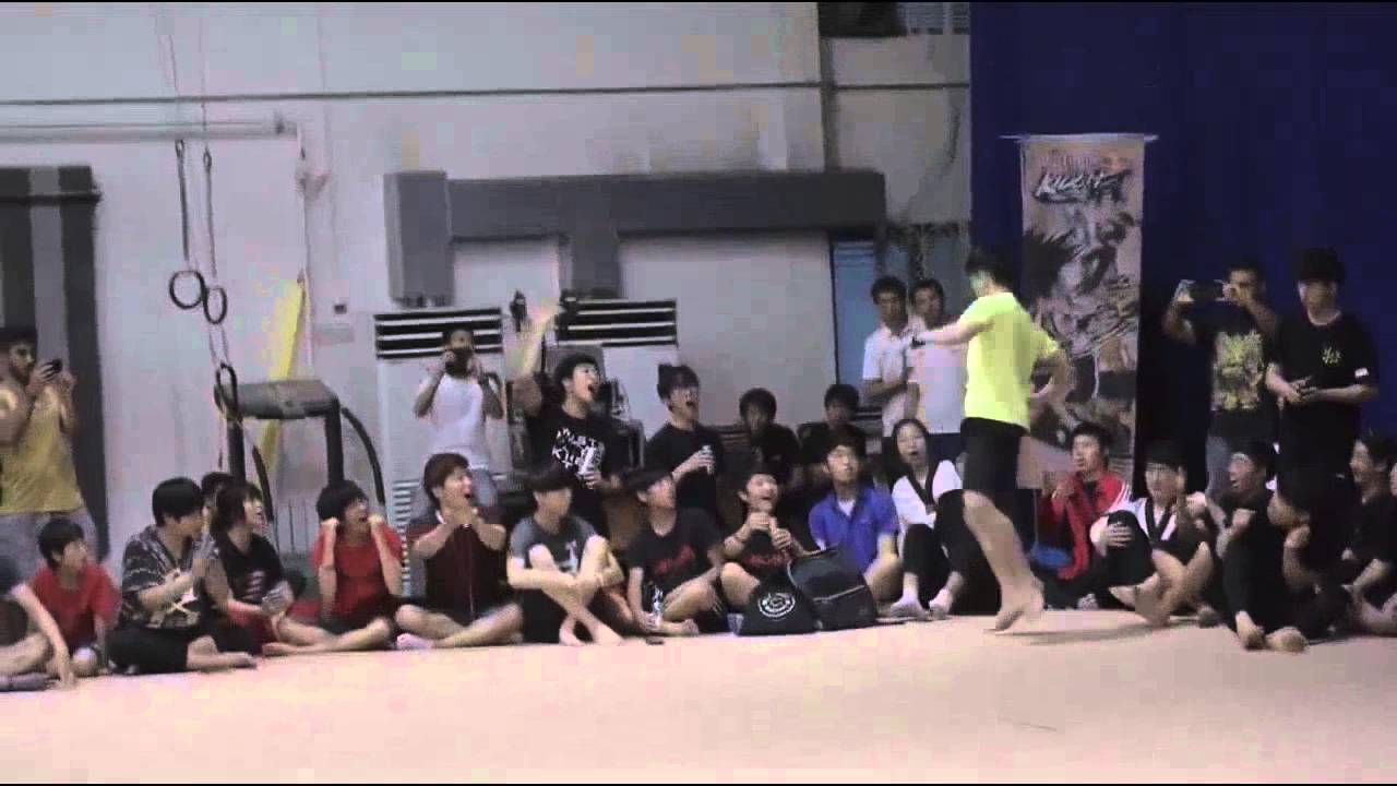Flying Kick Contest -Korea 2015- preliminary - YouTube