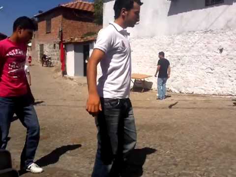 Kozluca köyü Gençleri (Bergama) Gündoğdu Zeybeği