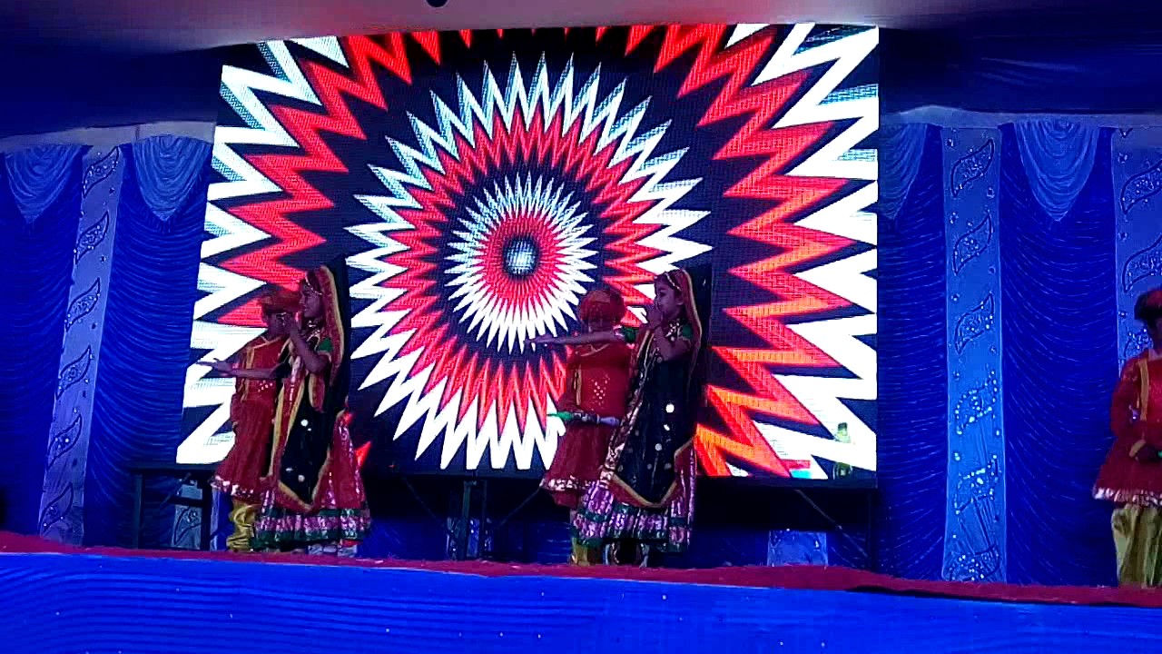 Kids campus high school ( puppet dance) 19/02/2017 - YouTube