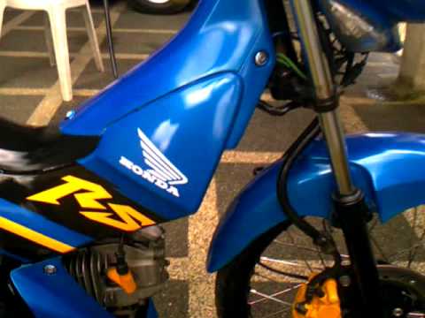 xrm rs125 BLUE 2011 - YouTube