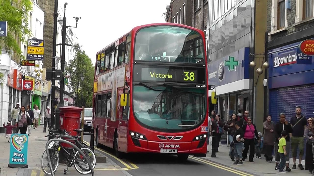 Buses at work on route 38 on 17th June 2012 - YouTube