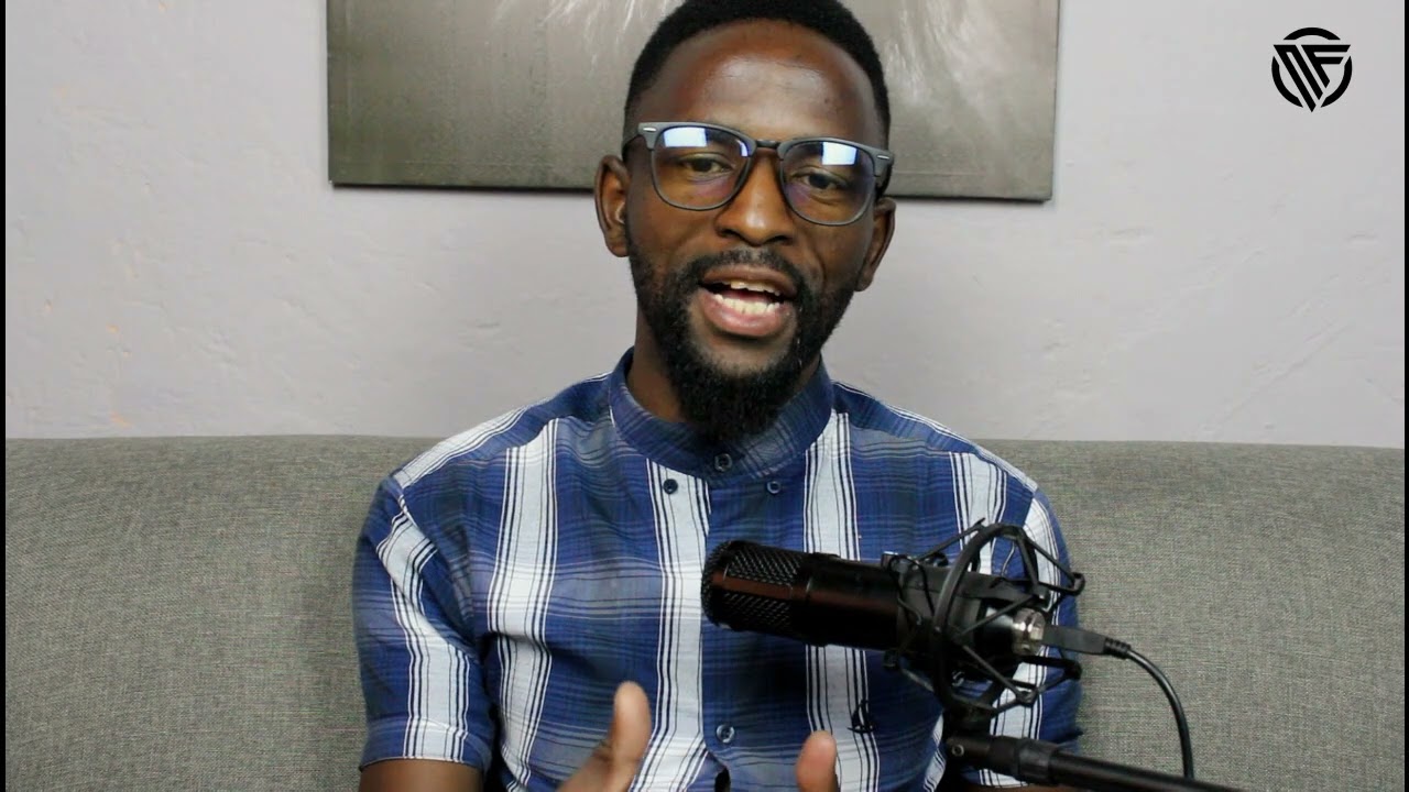 Ukuphupha inyoka emnyama futhi ingenabungozi, ukuphupha umlungu ...