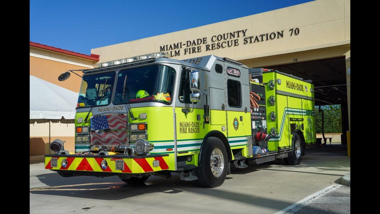 Engine 70 Truck Push-in Ceremony - YouTube