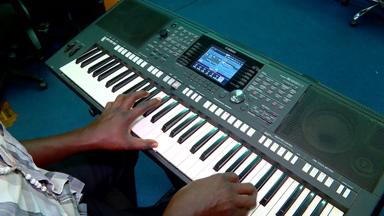 Watumishi wako bwana psr 250 - YouTube