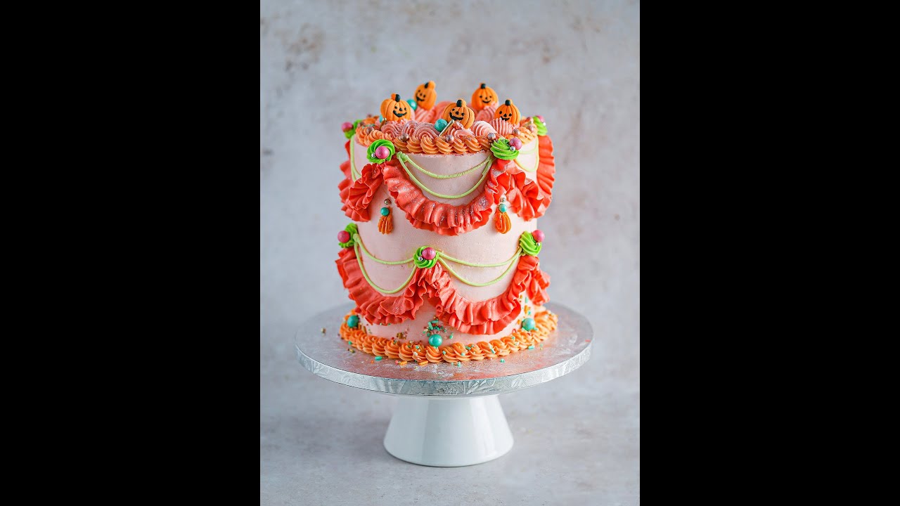 Perfect Pipeable Swiss Meringue Buttercream - YouTube