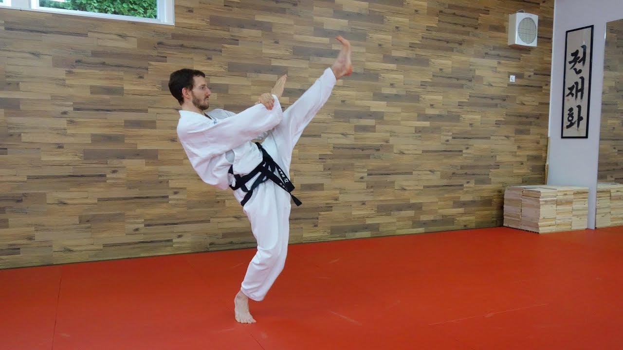 16. HYONG - SAM-IL - Taekwondo Form - YouTube