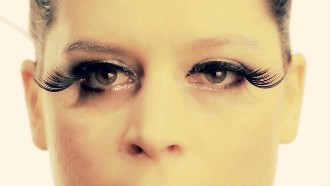 Elsa Martin - La Lûs Official Videoclip - YouTube