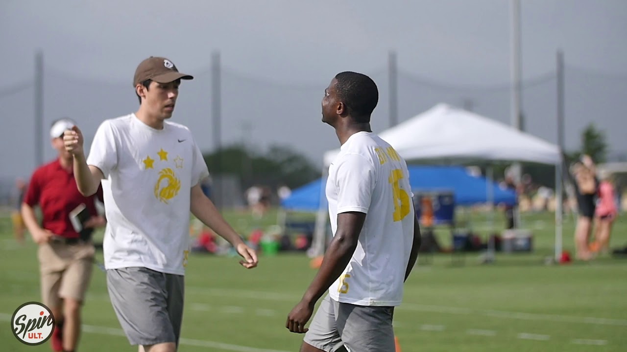 Sideways Two-handed Catch for Goal-- 2019 College Championships - YouTube