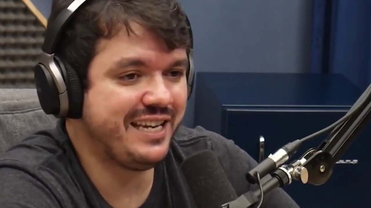 GAULES EXPLICA O MEME DO CHUVEIRO - YouTube