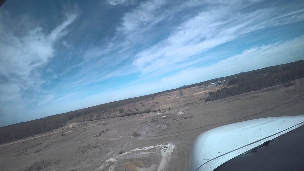 Bendigo Airport Runway 17 Landing GOPRO4 - YouTube