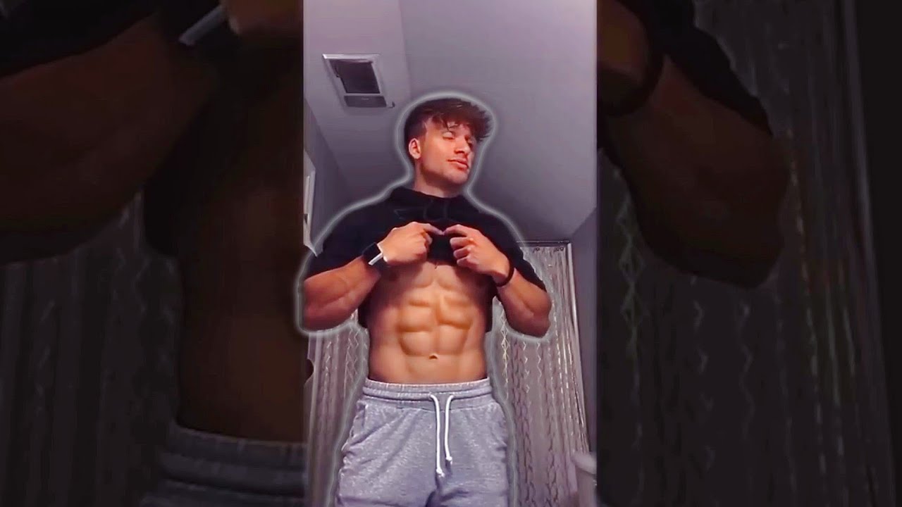 This Guy Has The Alien abs - YouTube