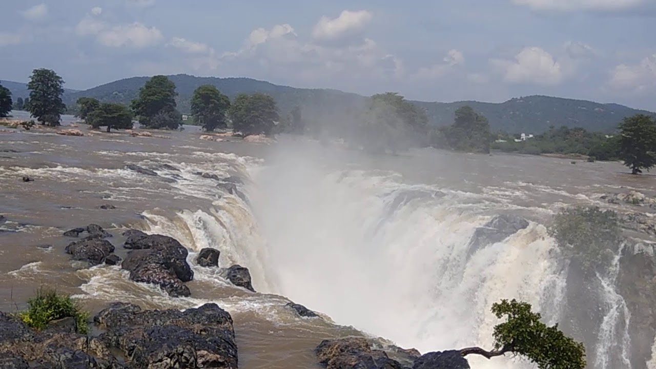 Hoginekal Water Falls near Dharmapuri - YouTube