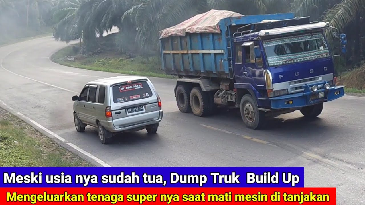 Meski usia nya sudah tua dump truk build up mengeluarkan tenaga super ...