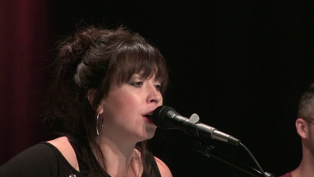 Jenni Dale Lord- Free Whiskey (Live on Good Day Lubbock) - YouTube