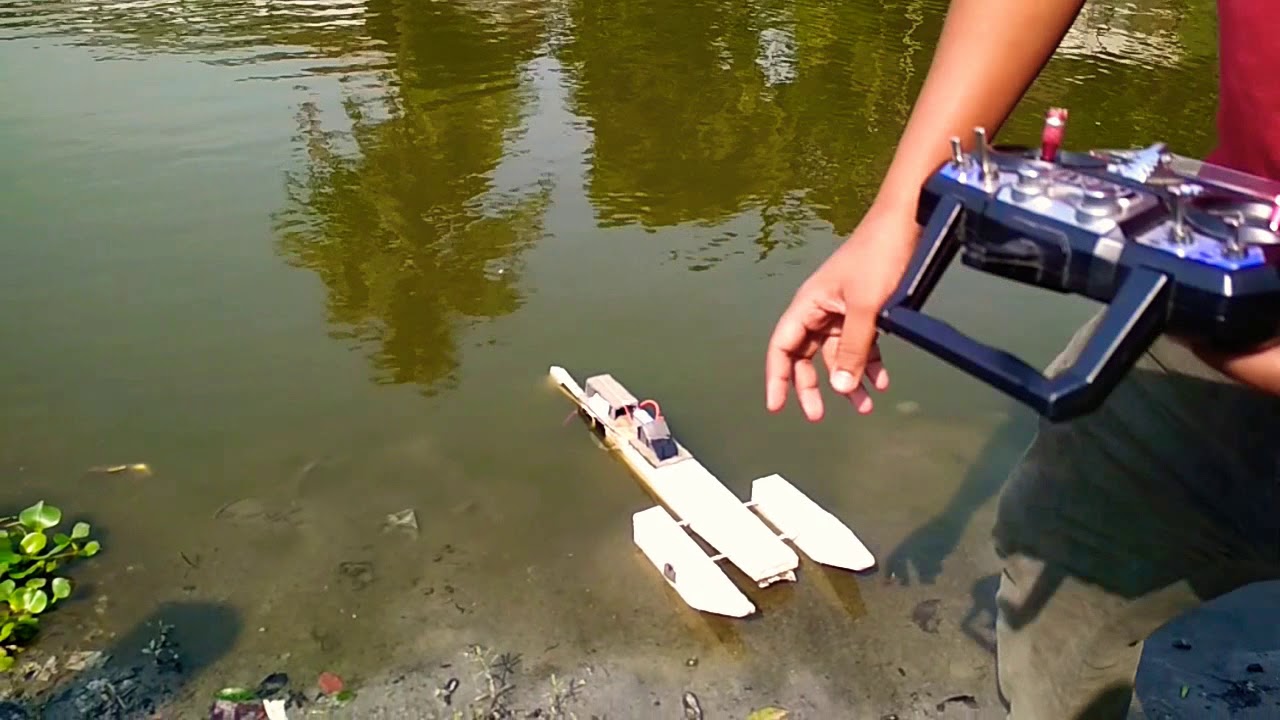 Rc Water Boat ...(Rigger..wooden body) - YouTube