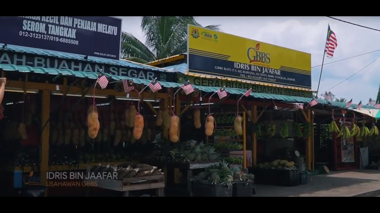 Gerai Buah buahan Segar GBBS FAMA Milik En Idris Jaafar Di Sg Mati ...