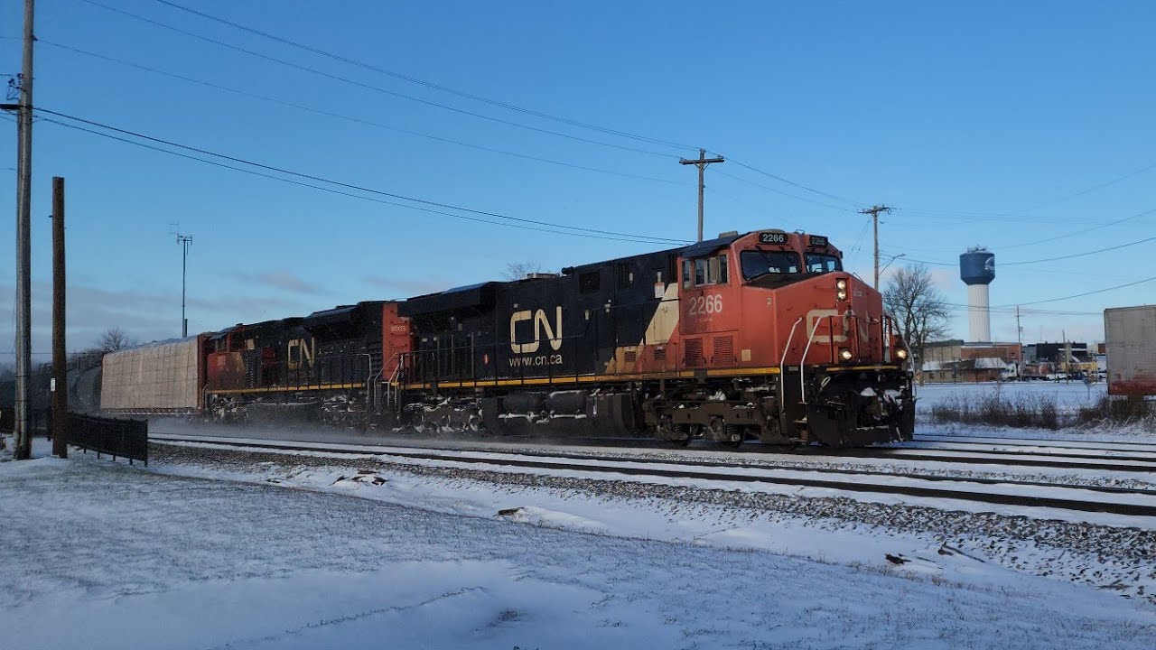 CN Train 396 CN 2266 CN 8003 Durand, Michigan December 5, 2024 0944 ...