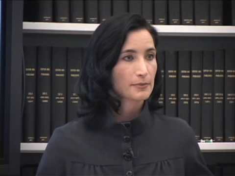 Community Journalism, Kate Everett-Thorp, #1 - YouTube