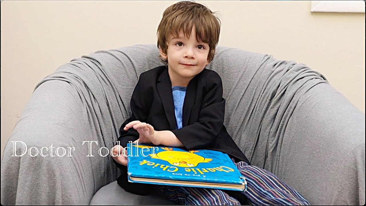 CHARLIE CHICK read aloud || by a 3 YEAR OLD || English version - YouTube
