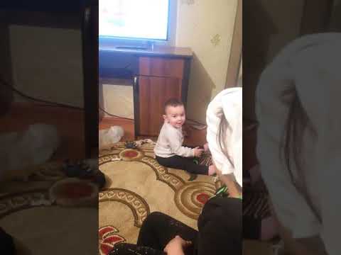 Mahni oxuyan nazli qiz 10.03.2019.