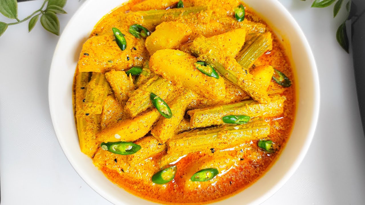 সজনে ডাটা আলুর নিরামিষ রেসিপি bengali sojne data recipe drumsticks ...