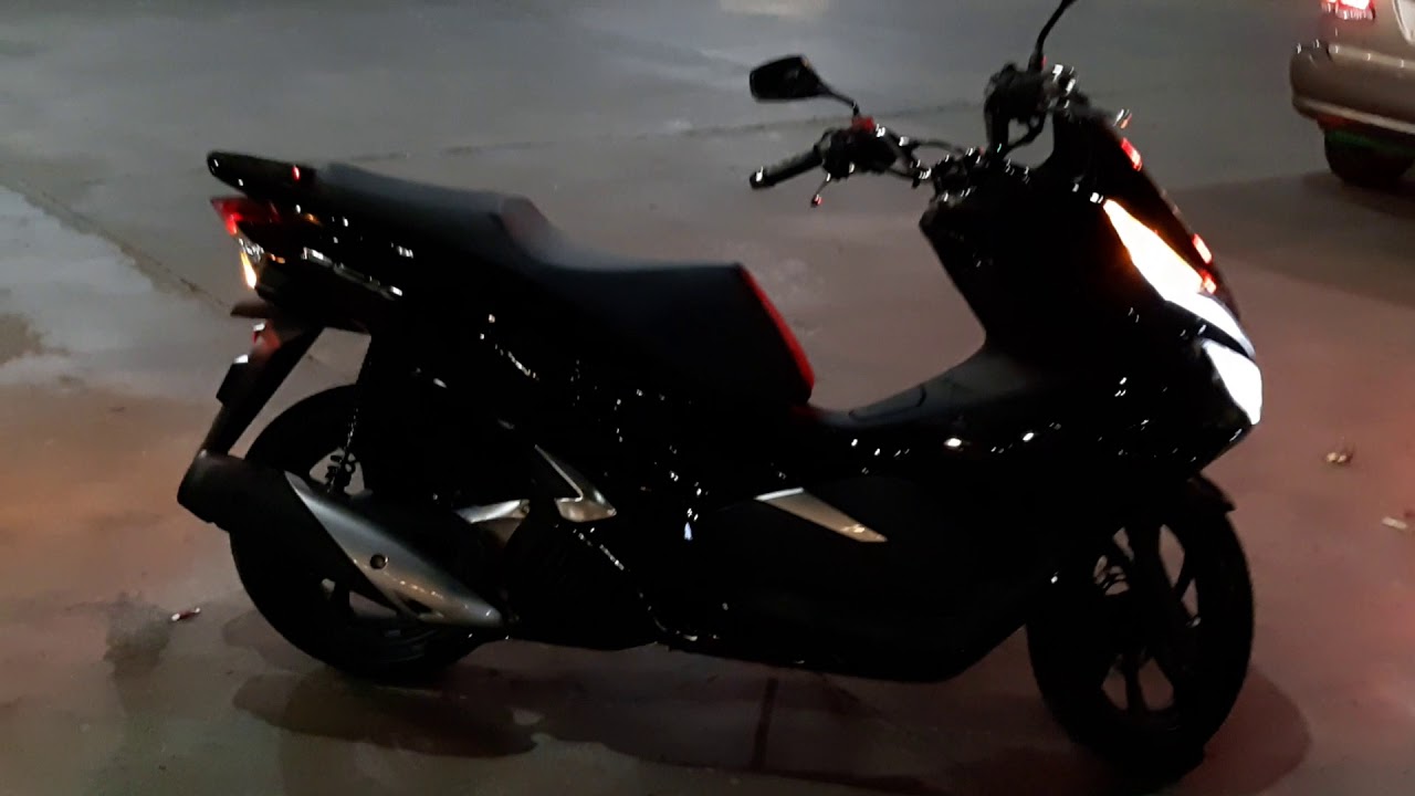 #01| The New 2018 Honda PCX 150 | Black | Born Perfection - YouTube
