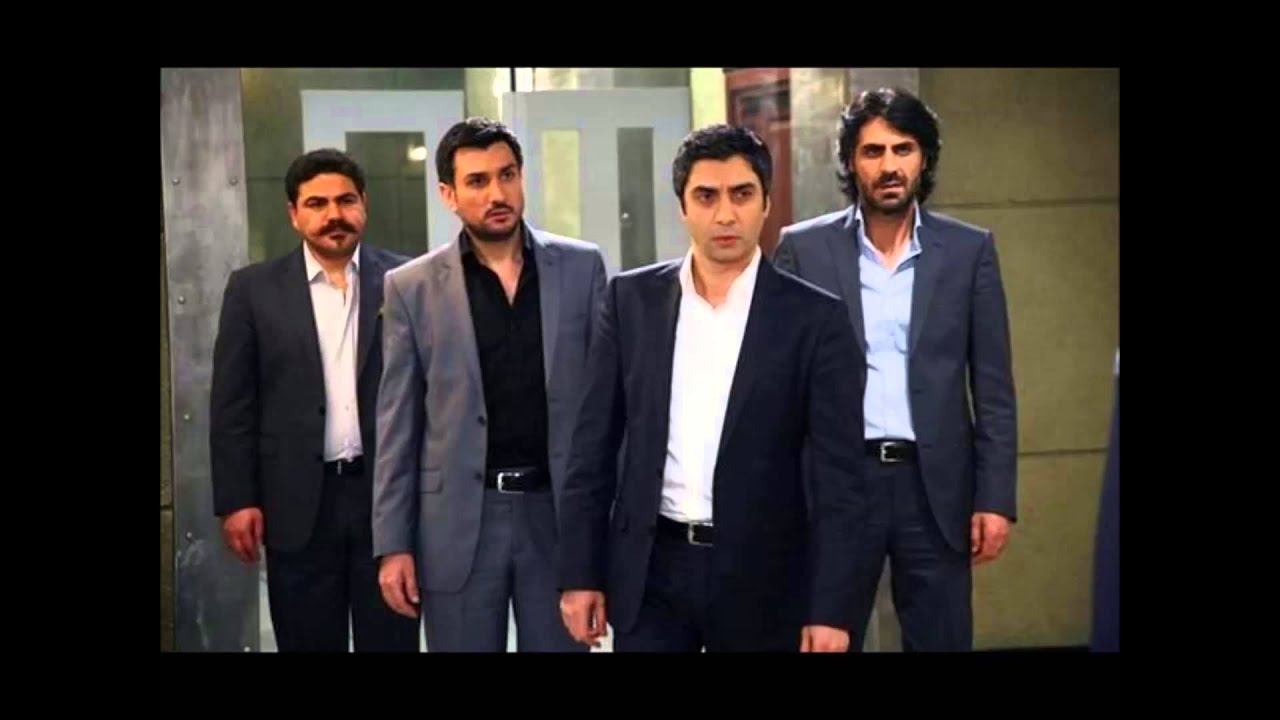 murad alemdar & layla وادي الذئاب اغنية ليلى YouTube - YouTube