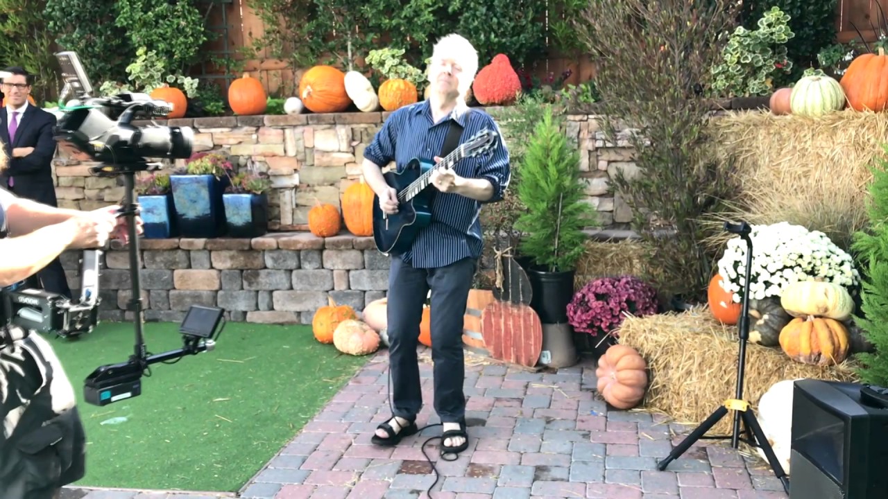 Do I Do - Peter White @ Fox 5 San Diego 2016 (Smooth Jazz Family) - YouTube