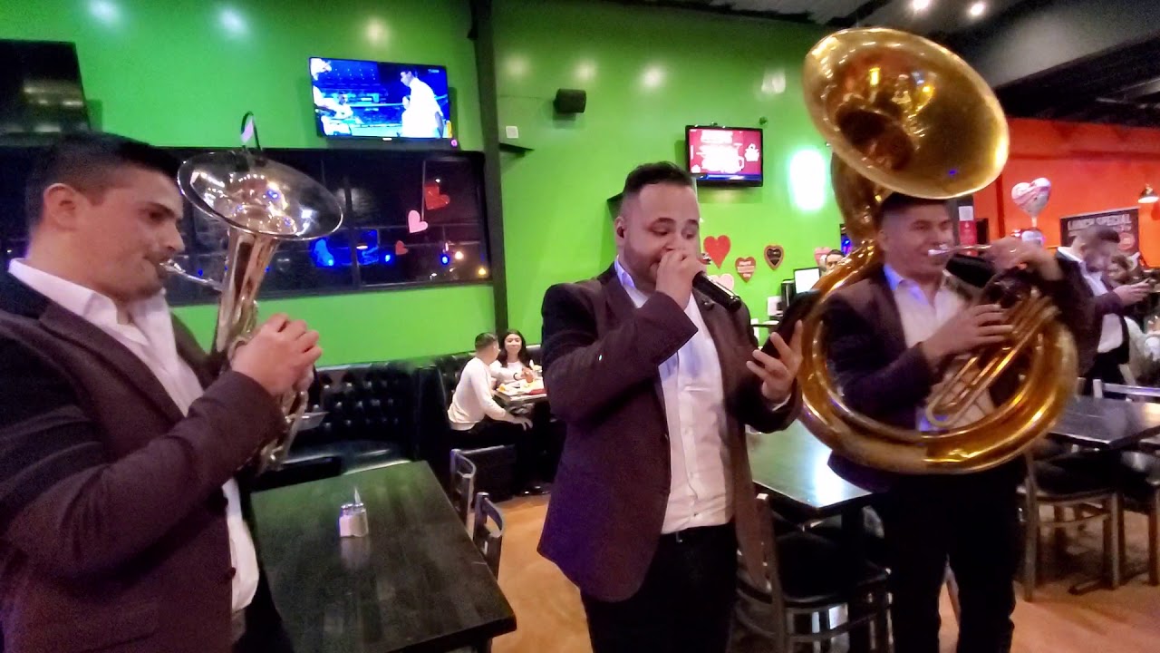 Culichi Town Banda Chicago- Cruz De Madera - YouTube
