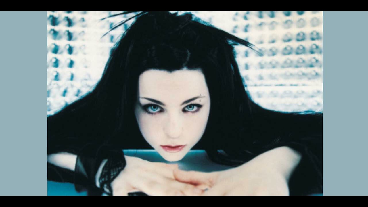 Evanescence - Bring Me To Life (loop) - YouTube