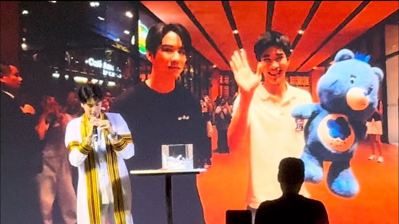 Phuwin Graduation Day โฟร์ท สตางค์ มาsurprise - YouTube