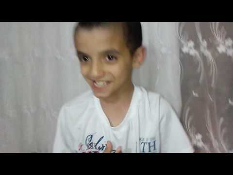 Evde smackdown yapan ikizler