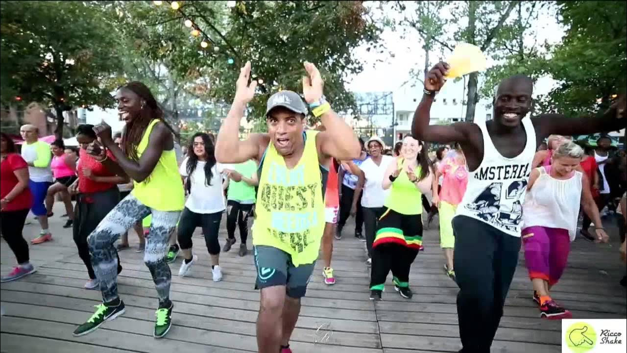 Ricco Esteban - Chore Zumba® I'll be there - Chic Feat Nile Rodgers - YouTube