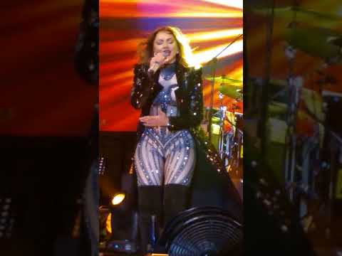 Hadise - Yaz Günü (Maltepe Piazza AVM) (21.04.2018)