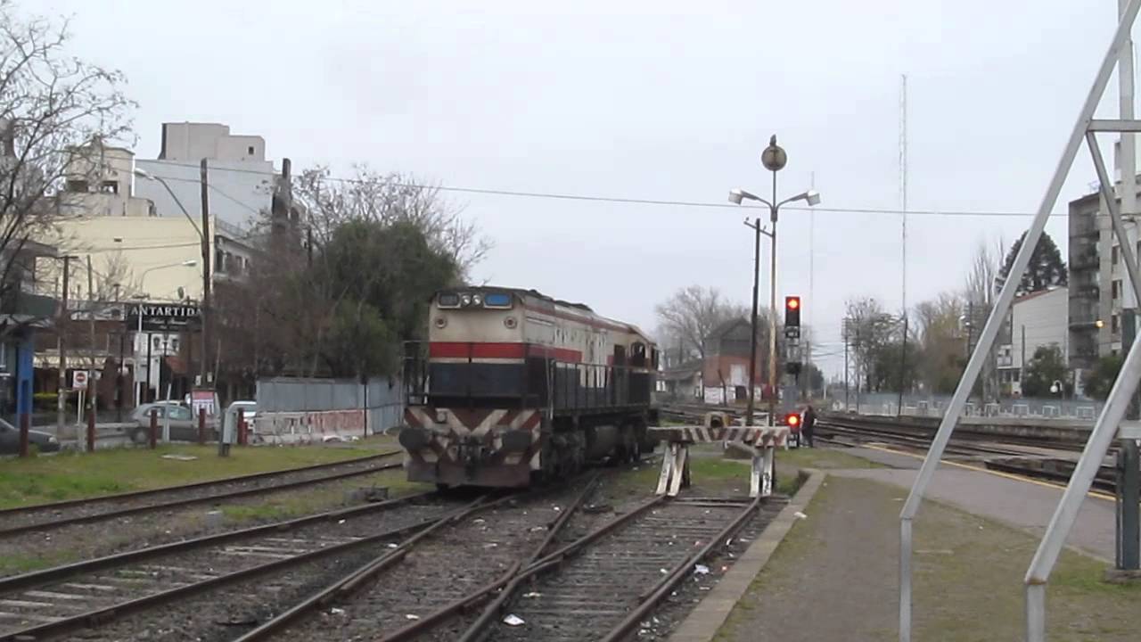 EMD GM GT22 9084 liviana por Haedo!! 25-07-15 - YouTube