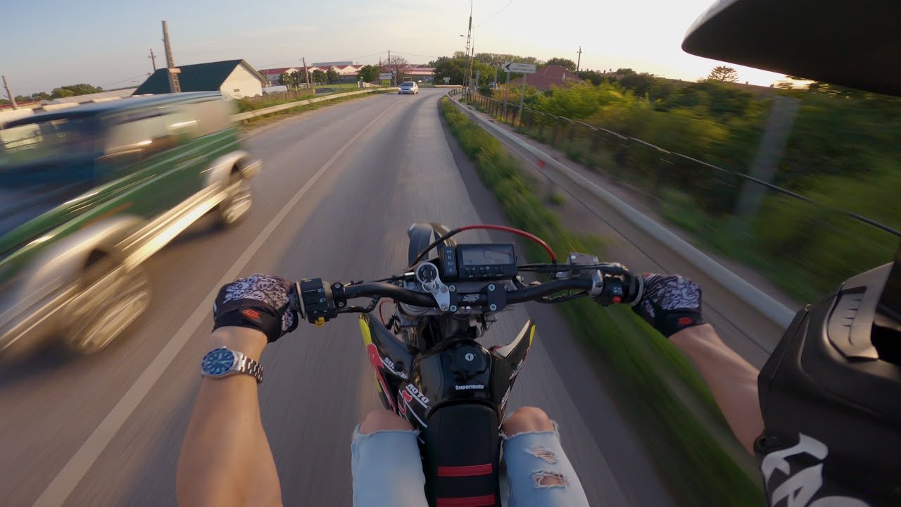 Reckless ride to the lot DRZ400SM - YouTube