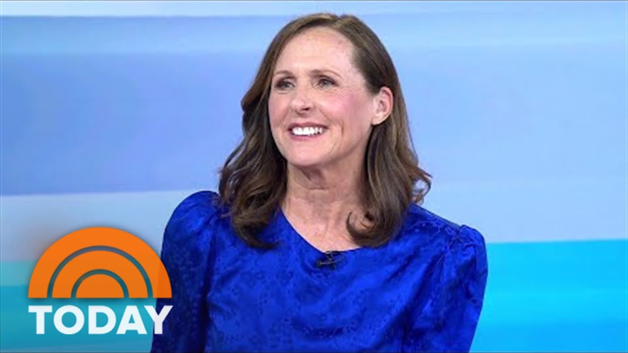 Molly Shannon Talks New Memoir, Coming To Peace After Tragedy - YouTube
